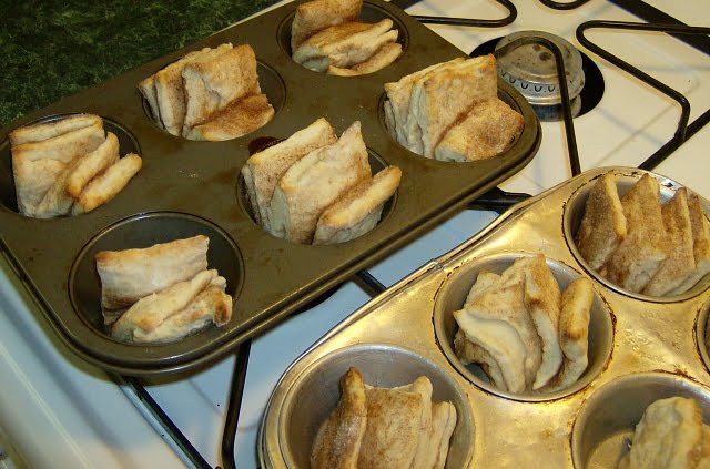 Ms. enPlace: Cinnamon Fan (or Accordion) Biscuits for Father's Day