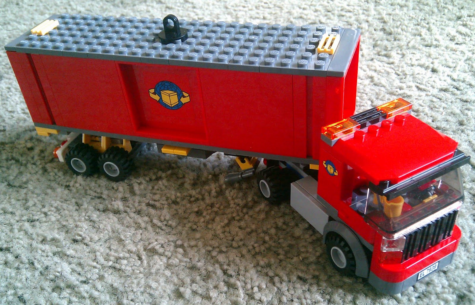Lego Maker: Lego 7939 Cargo Train + 7896 Rails