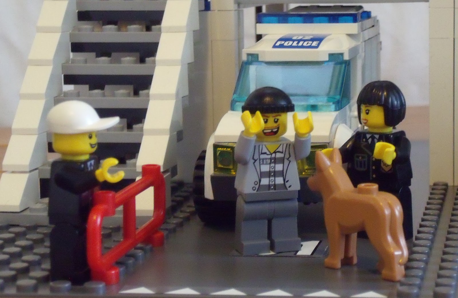 Lego Maker: Lego 7498 Police Station