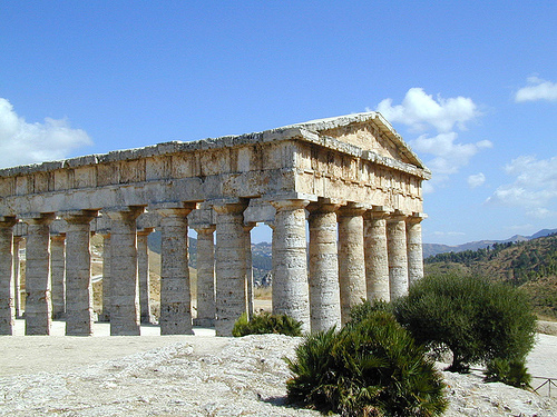 SCORPIONS DES ARDOISES: Les temples grecs