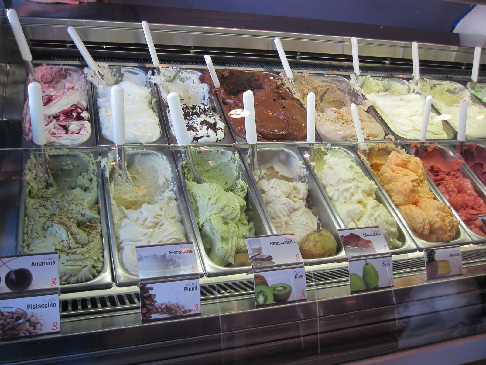 [GlobOblò]: :: Gelateria Yogurteria "Vezzosi" (Empoli)