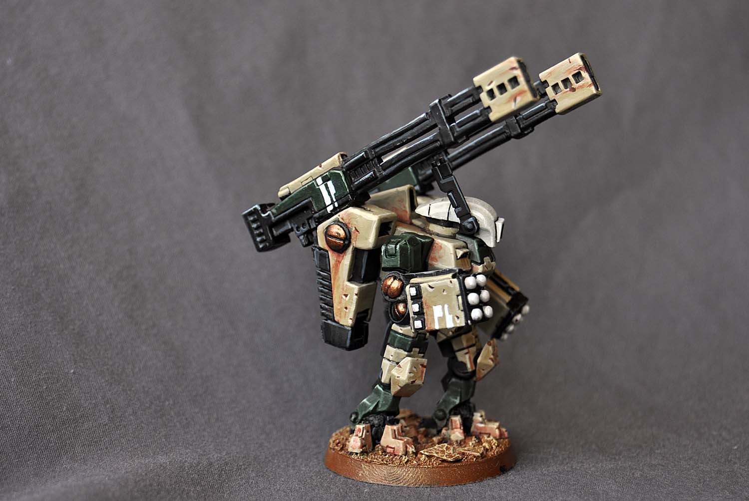 Redesigned Tau railgun (Wanhao D7) : r/3Dprinting