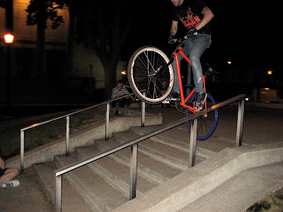 Bike Jerks: First Handrail Ever on a Fixed Gear?