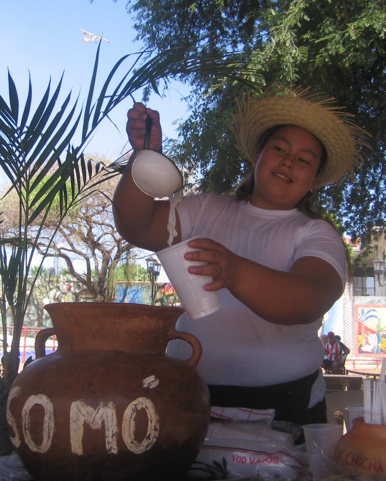 Radio Patujú 95.2 FM: SOMÓ Y CHICHA REFRESCARON A TRINITARIOS