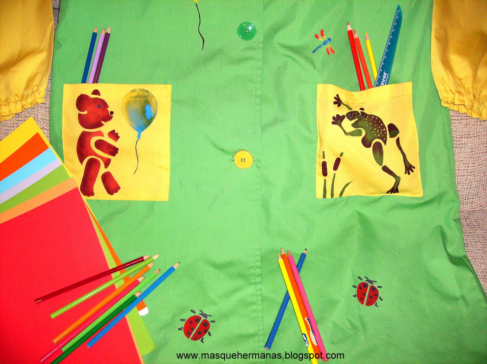 MÁS QUE HERMANAS: PINTAR EN TELA: MANDILÓN DE PROFE