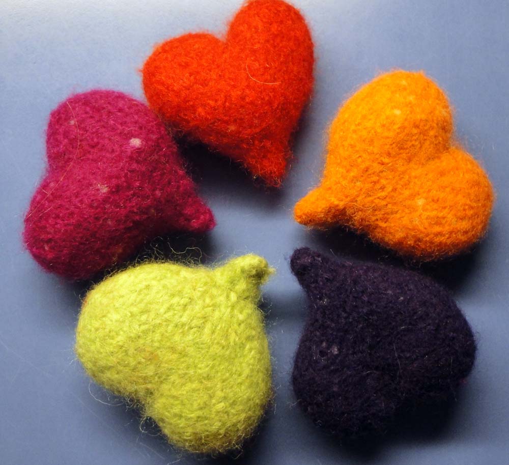 Doo it - just doo it: Strikkede og filtede hjerter