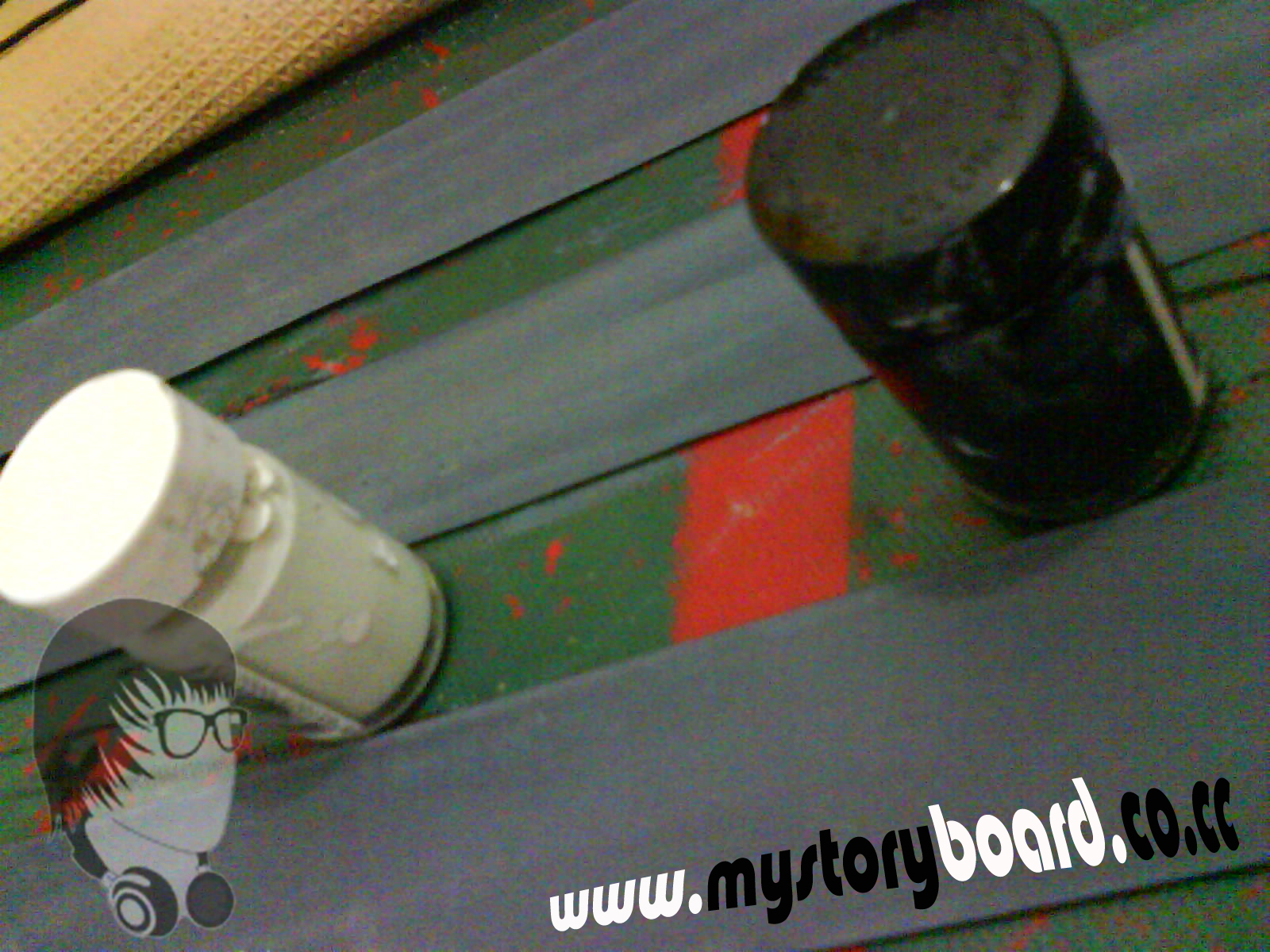 Firli Herdiana Portfolio 2012: Nirmana 2D : Gradasi Hitam - Putih