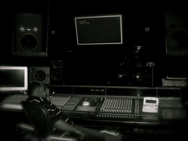Cool Pictures: jay z in the studio