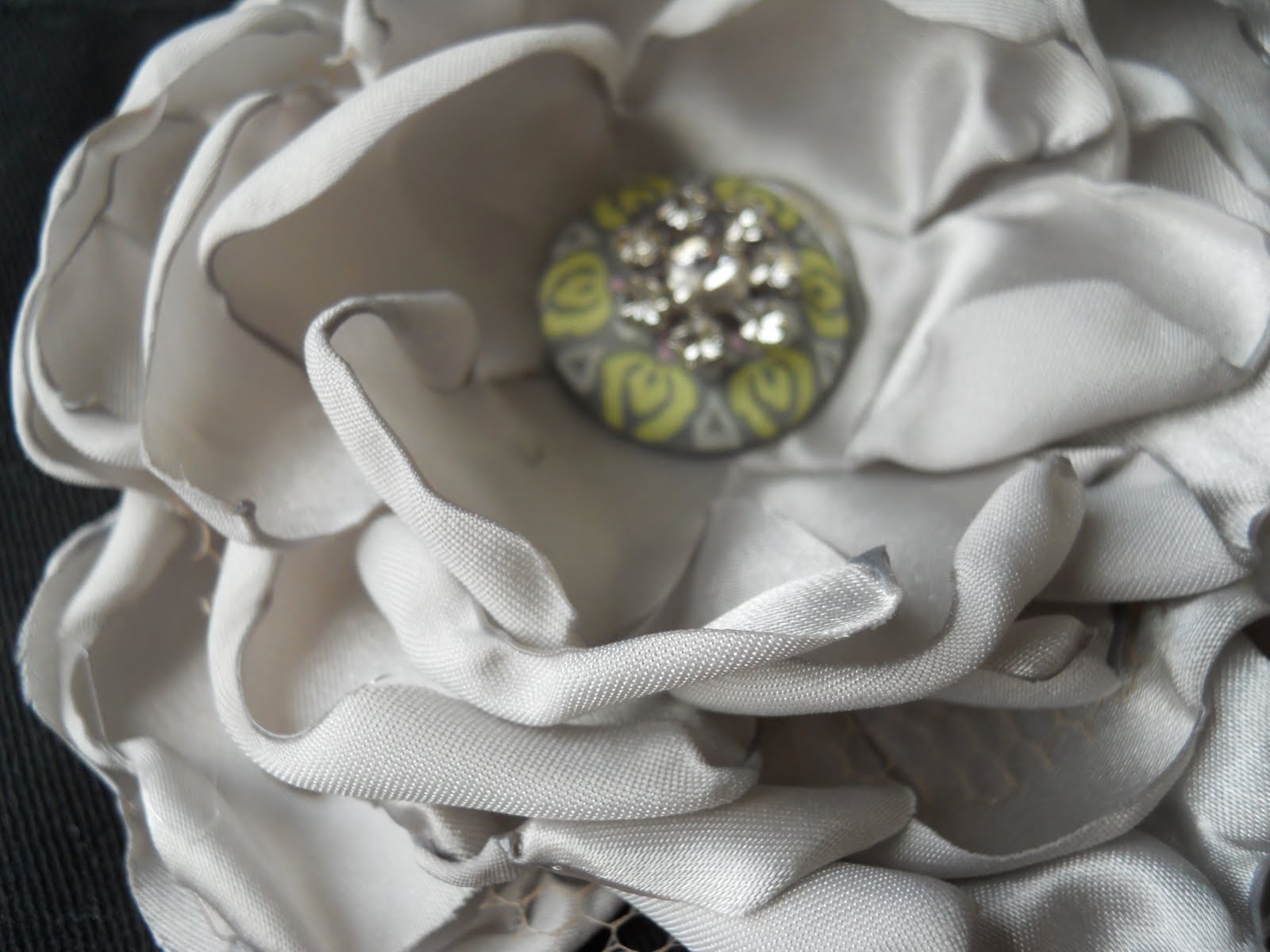 pink tumbleweed: handmade fabric flowers