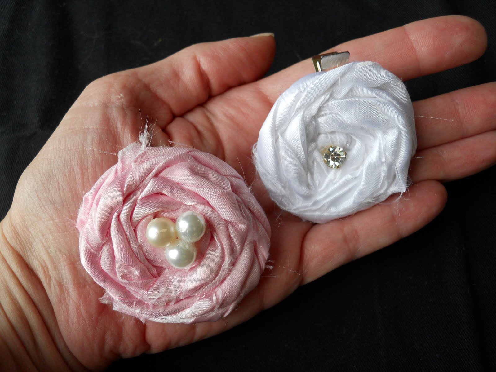 pink tumbleweed: handmade fabric flowers