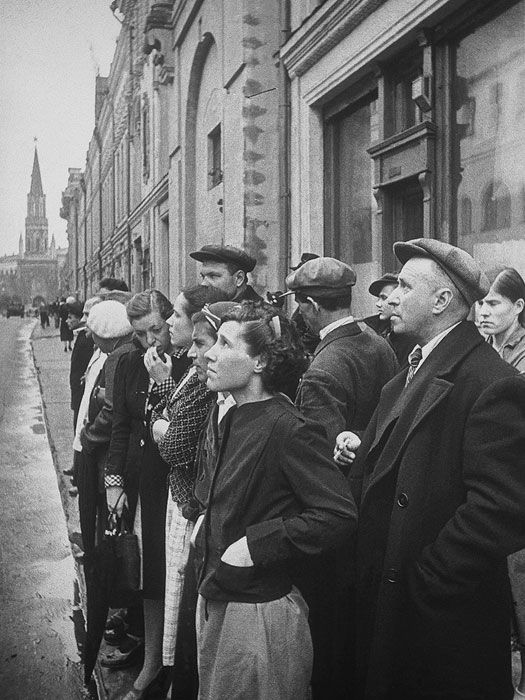 ILLUSTRATED HISTORY: RELIVE THE TIMES: Images Of War, History , WW2 ...