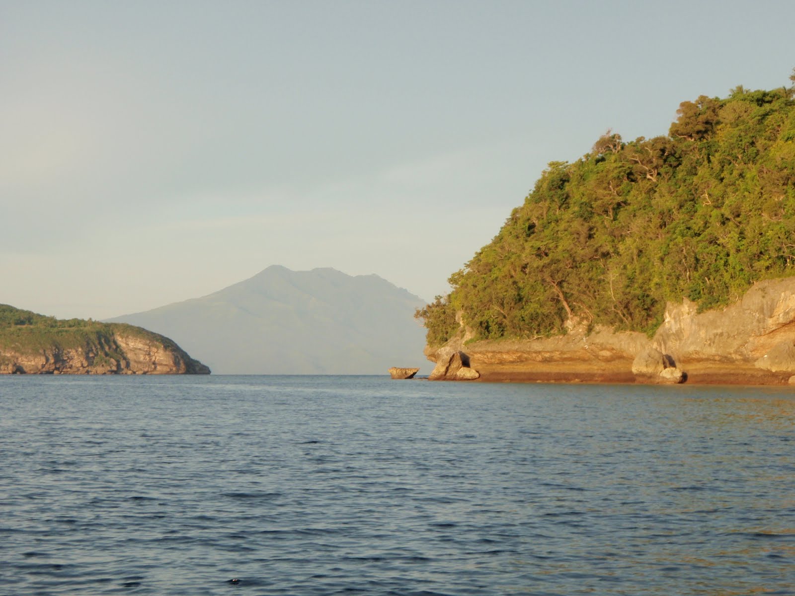 Marinduque Rising: OF MALINDIG, TRES REYES ... AND DONA PAZ