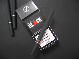 indonesia clove cigarettes: Djarum Black Cappuccino Clove Cigarettes