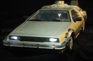 Diamond Select Toys's Back to the Future "II" DeLorean