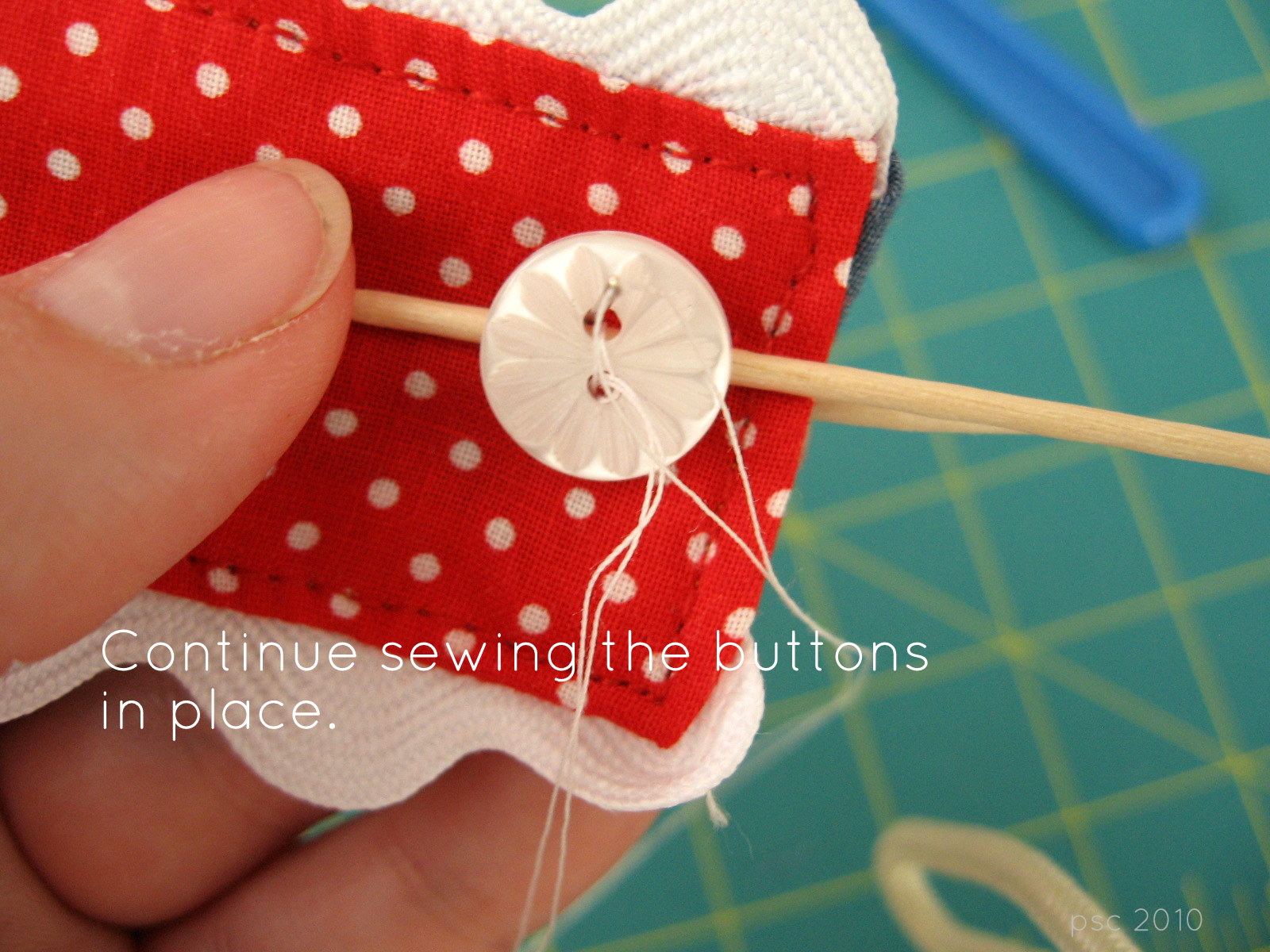 Pickup Some Creativity: Reversible Fabric Napkin Ring Tutorial