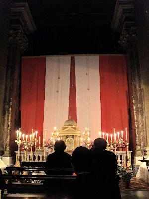 New Liturgical Movement: Some Altars of Repose in Rome