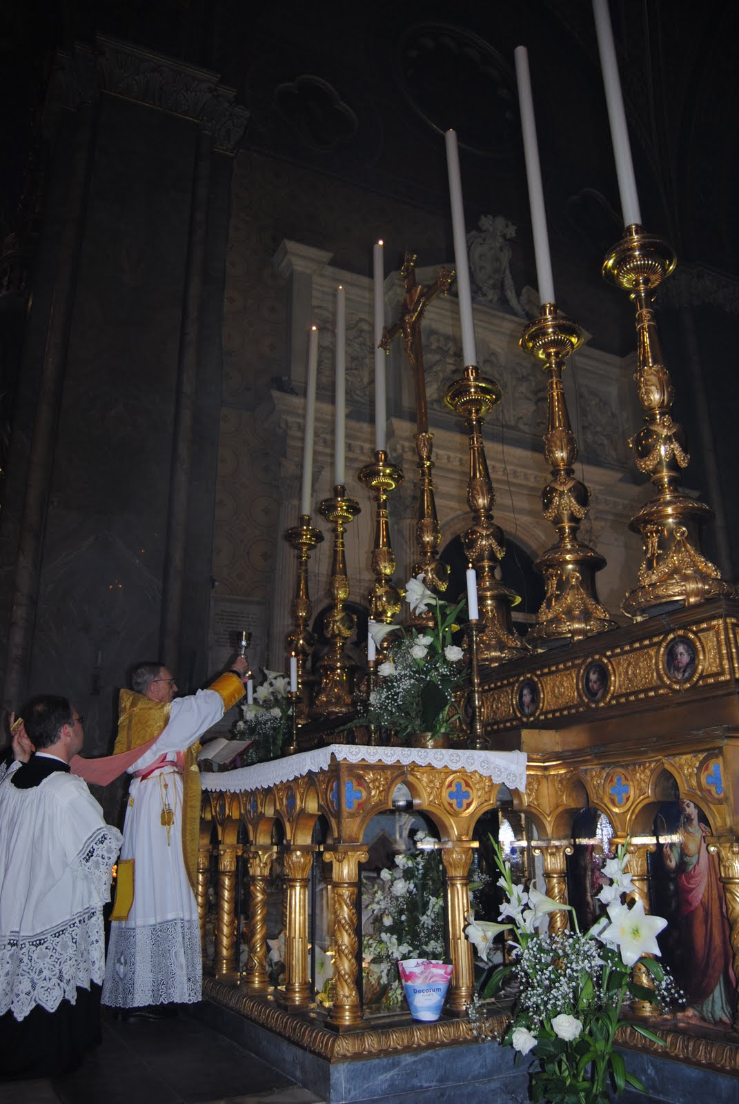 New Liturgical Movement: Ancient Ambrosian Rite at Santa Maria Sopra ...