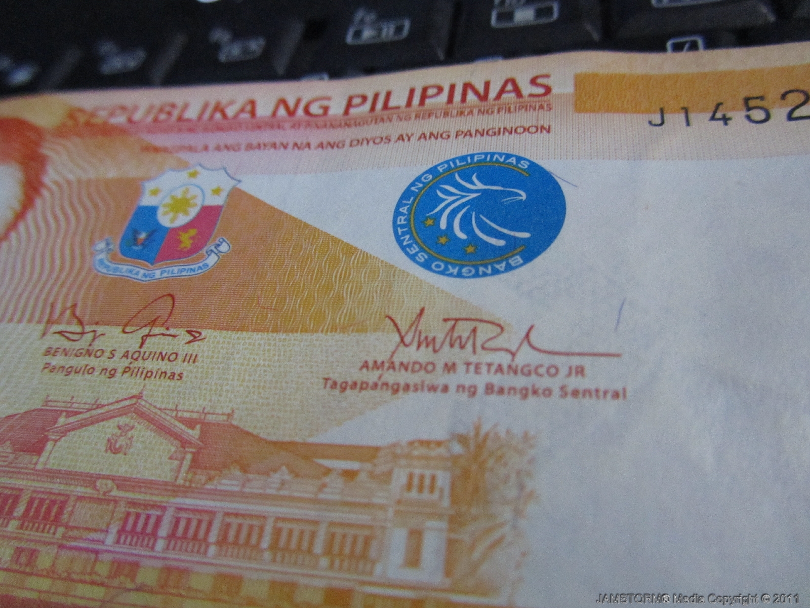 @cerbojam: First Look: The New Philippine Twenty Peso Bill and The Stories.