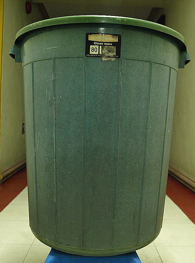 ǝɔɐɹ ǝɥʇ unɹ: Sunny Ware Multi-purpose Plastic Container 80L (Item Code ...