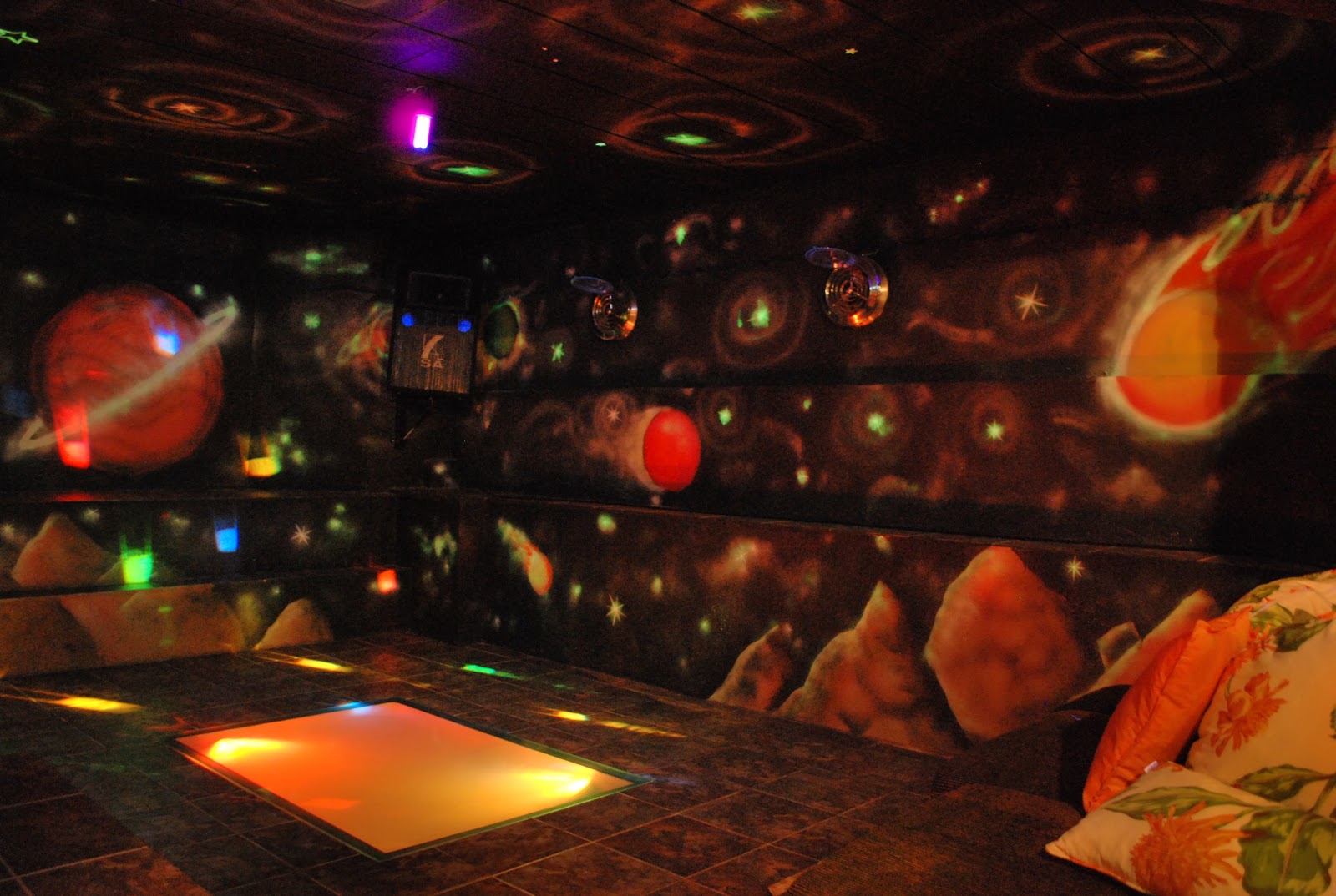 Juliana Gasparotto - Arquitetura e Urbanismo: Boate Residencial