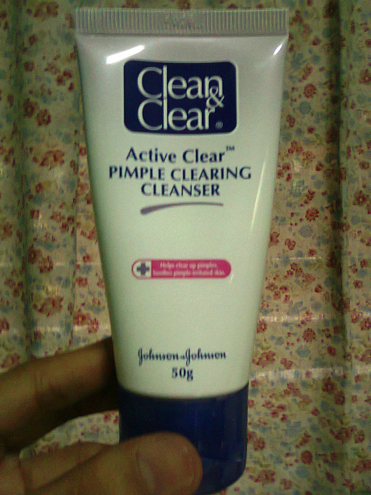 Random Rambles: Clean & Clear Active Clear Pimple Clearing Cleanser
