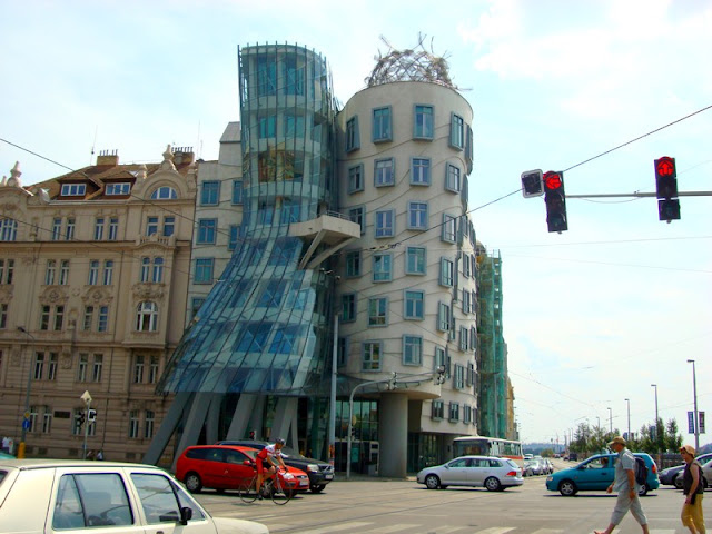 Weird,Strange and Bizzare Buildings