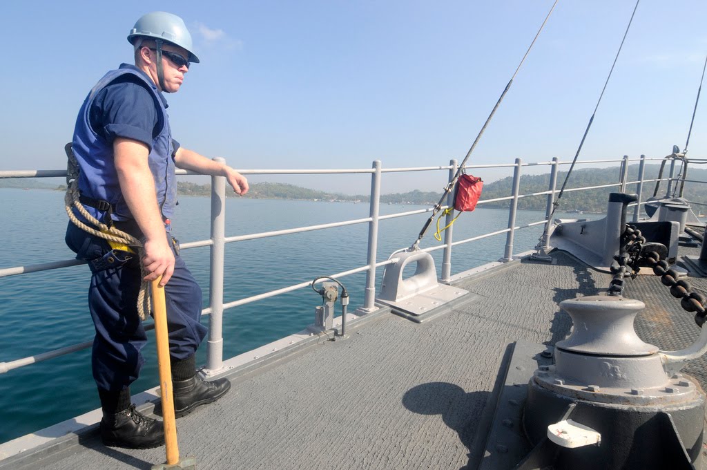 LIVEFIST: PHOTOS (Updated): USS Patriot Mine Countermeasures Vessel At ...