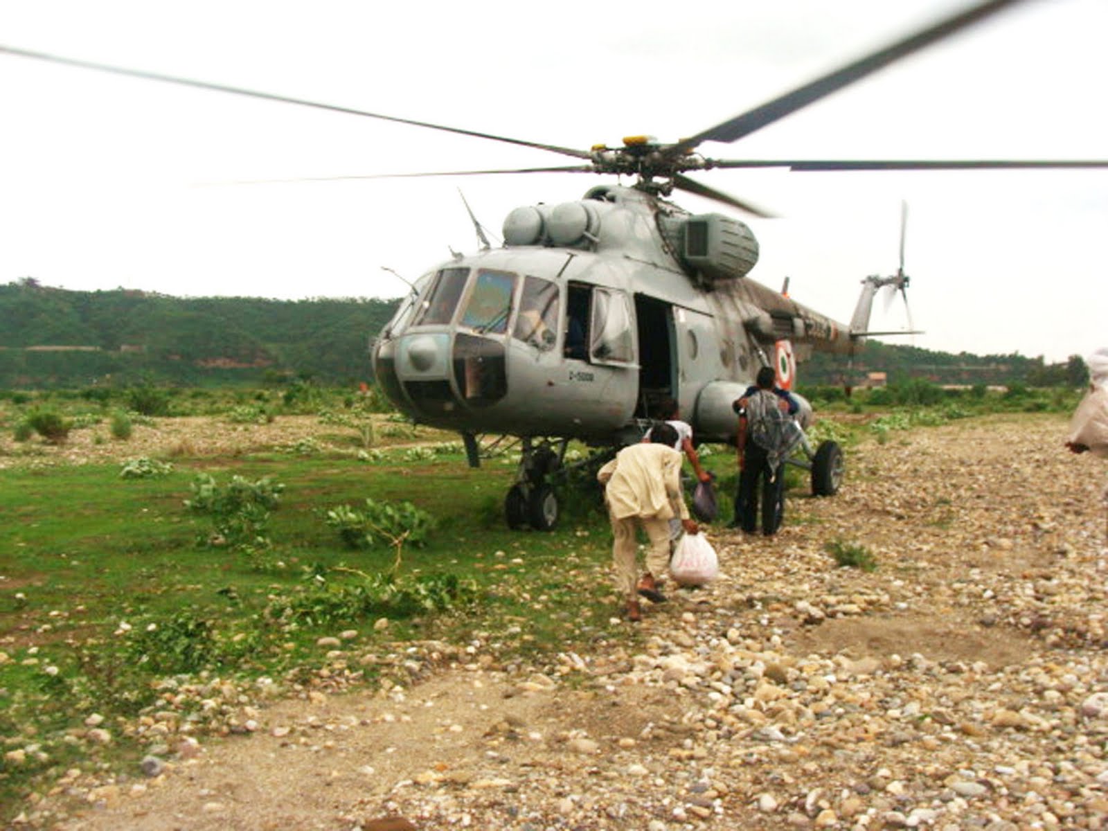 PHOTO: IAF Mi-17 Snapped Today On SAR & CASEVAC Mission In Jammu ...