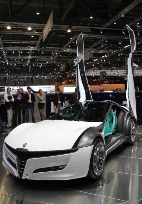 bkkdrive: Alfa Romeo “Pandion”, the glorious return of Studio Bertone
