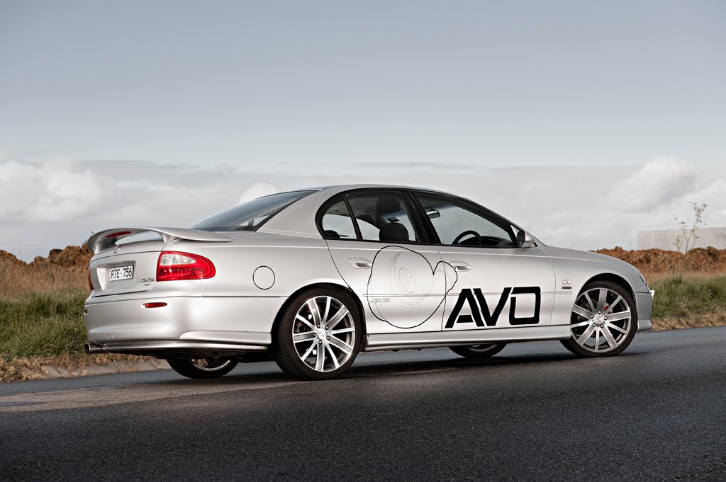 Jun Sawa Photography: Street Commodores - ISSUE 171 - AVO VX SS TT