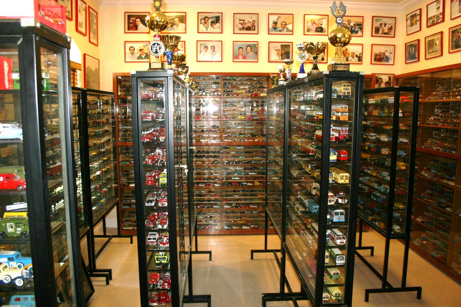 SERGIO GOLDVARG: MY SCALE MODEL CAR COLLECTION