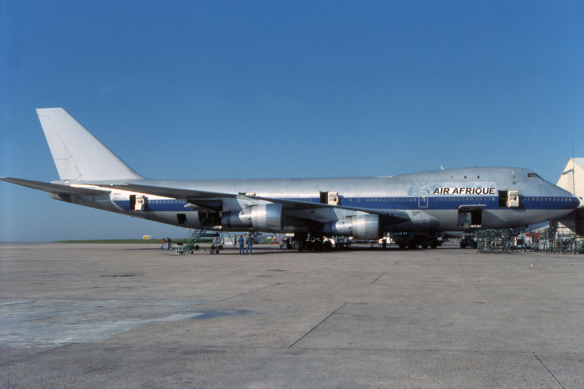 PlaneSpotters Slide-Collections: Air Afrique B741 N9667