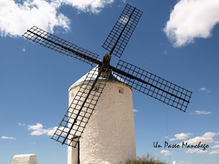 Un Paseo Manchego: Consuegra (Toledo). Si vas a la Mancha no te alborotes…