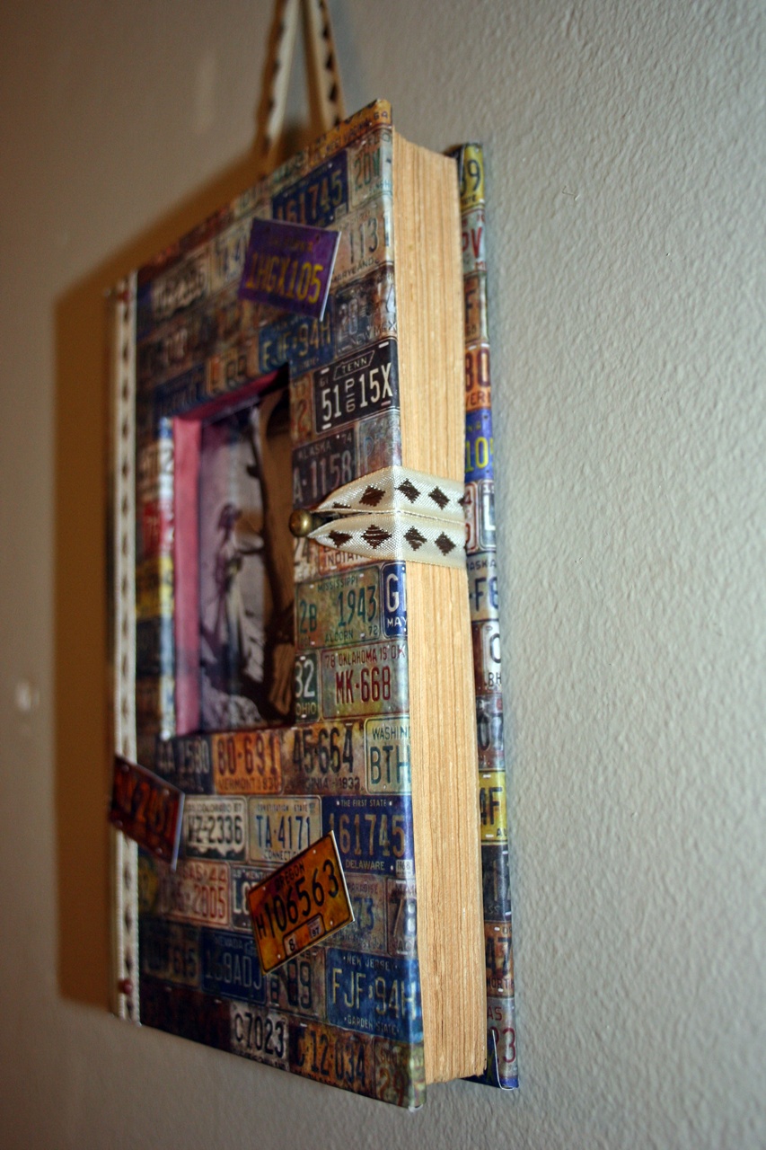 "Bee"ing Creative: More Ideas With Recycled Books