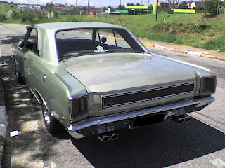 Dodge Fever: Os Dodges da família: Dart 77