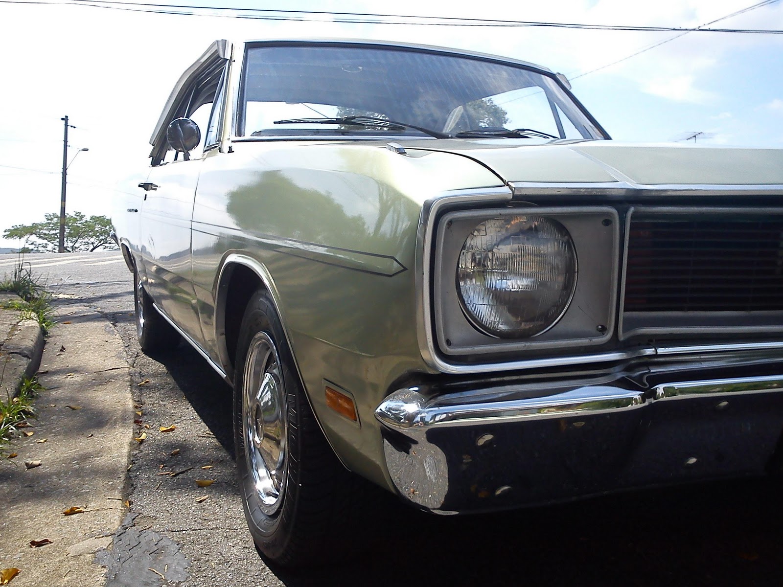 Dodge Fever: Fotos do Dart 77 do meu pai