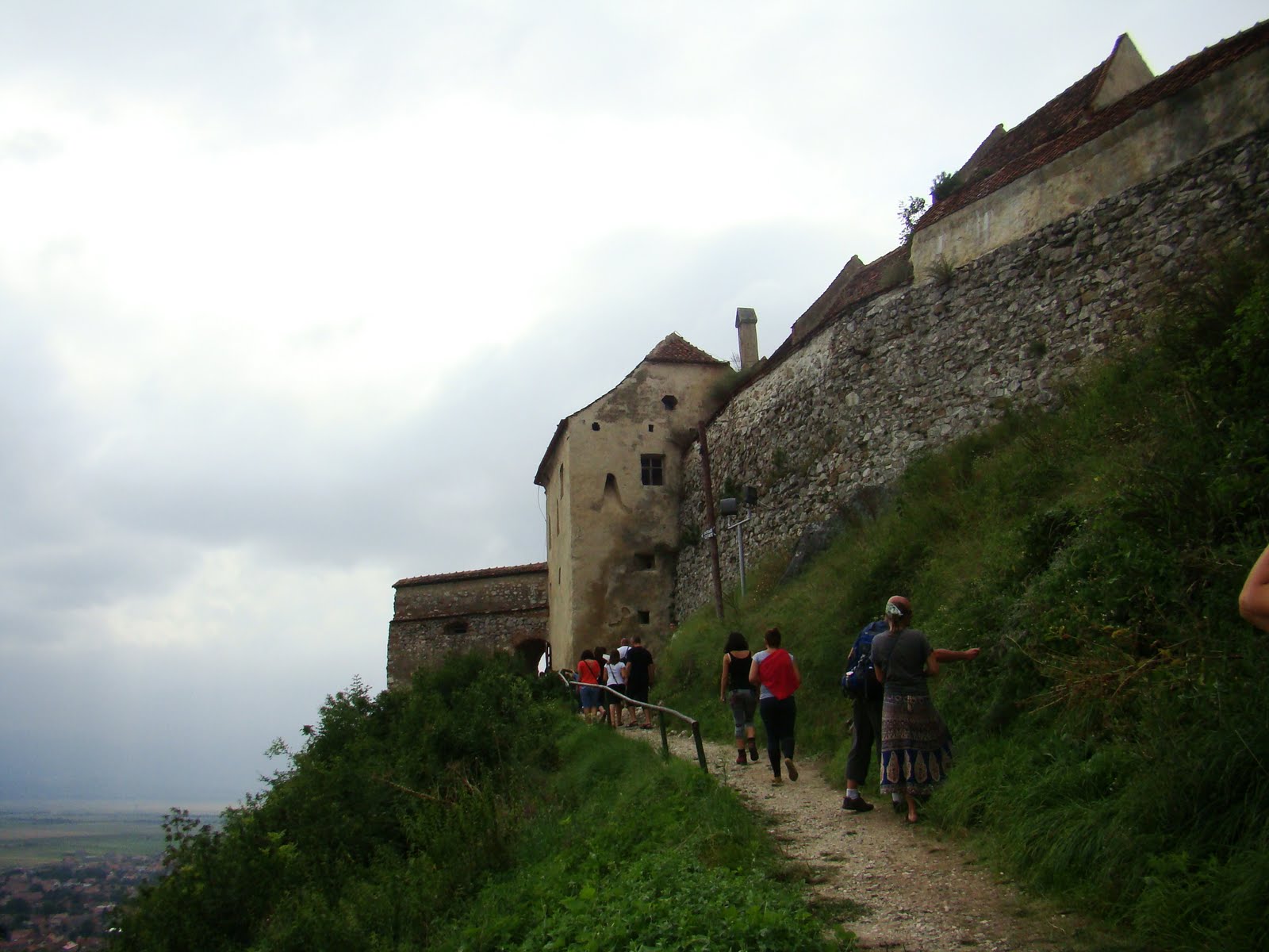 Cetatea Rasnov | ici-colo.ro - călătorii altfel