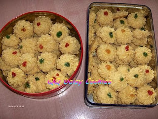 QQ Love In The Kitchen: Daisy Cookies, Biskut Dahlia, Biskut Cina