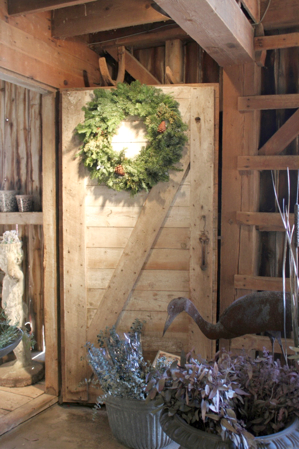 urban farmgirl: the christmas barn....