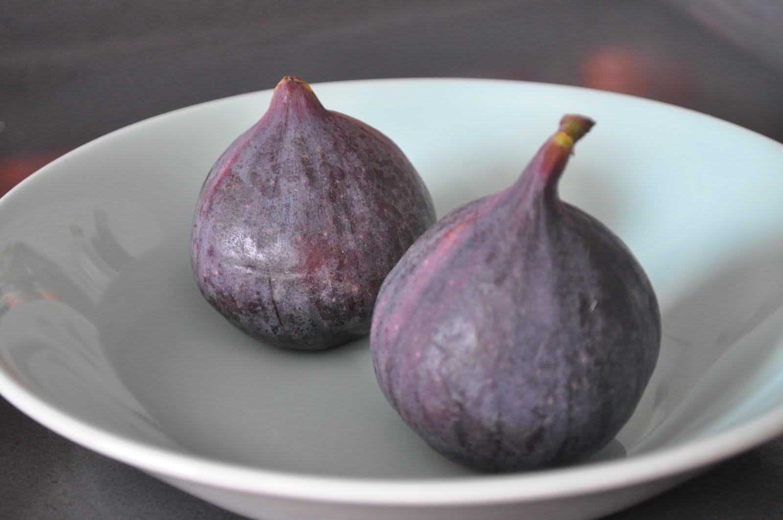 Apron's Delight: Roast Figs with Honey, Cinnamon and Thyme