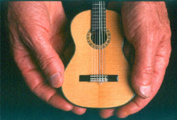 Bienvenido a Guitarra mística: Poema La Guitarra de Federico García Lorca