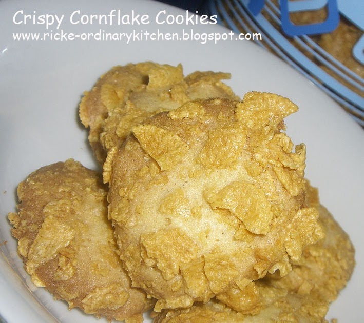 Just My Ordinary Kitchen...: CRISPY CORNFLAKE COOKIES