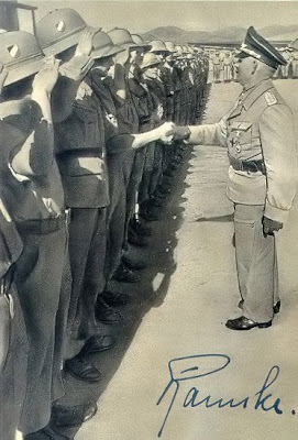 NAZI JERMAN: Foto Hermann-Bernhard Ramcke, Jenderal Fallschirmjäger