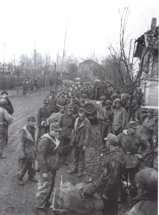 NAZI JERMAN: Foto Tawanan Perang Jerman