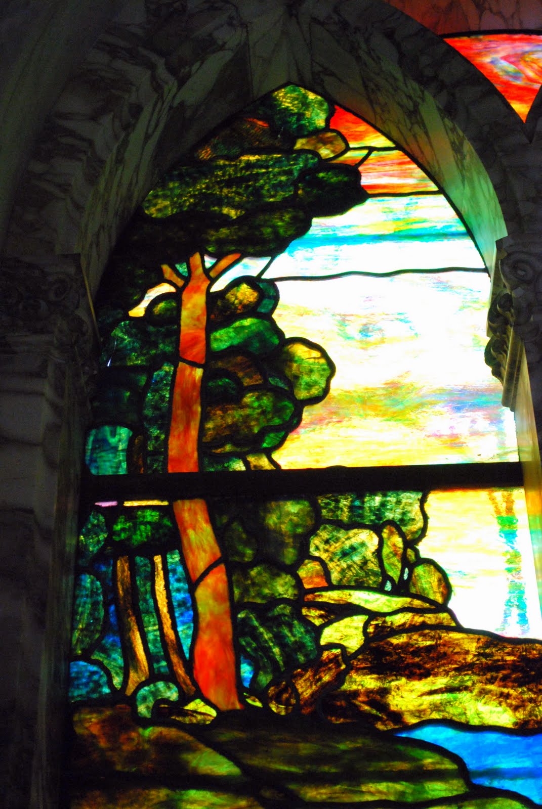 Mille Fiori Favoriti: A Rare Glimpse of a Tiffany Window in Green-Wood ...