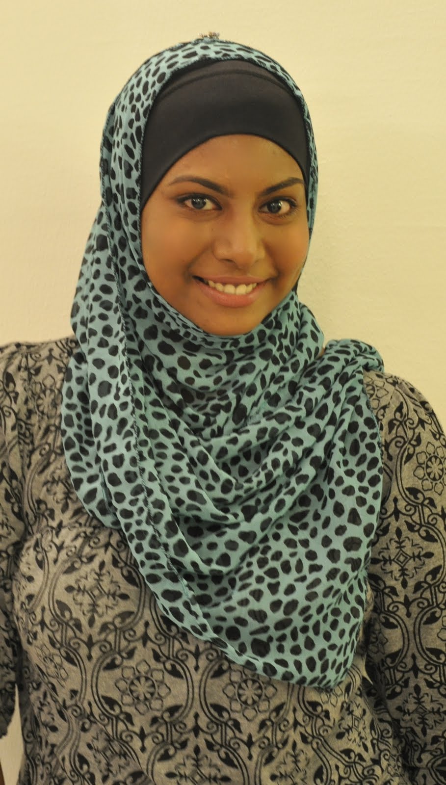 The Hijabians: Shawl Jojet