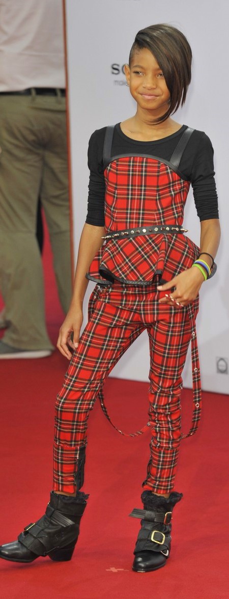 Mella Rey -Just A Thought: Willow Smith-The Singer NEW SONG