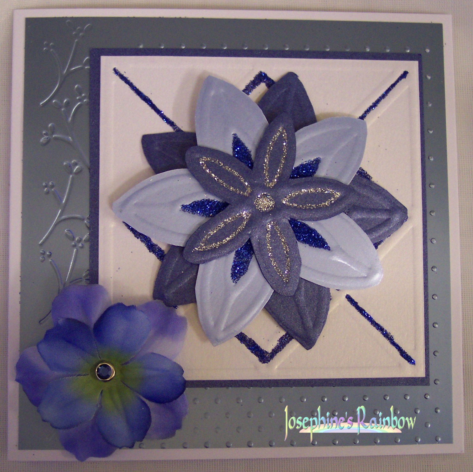 Crafty Cardmakers: Spotlight Dry Embossing