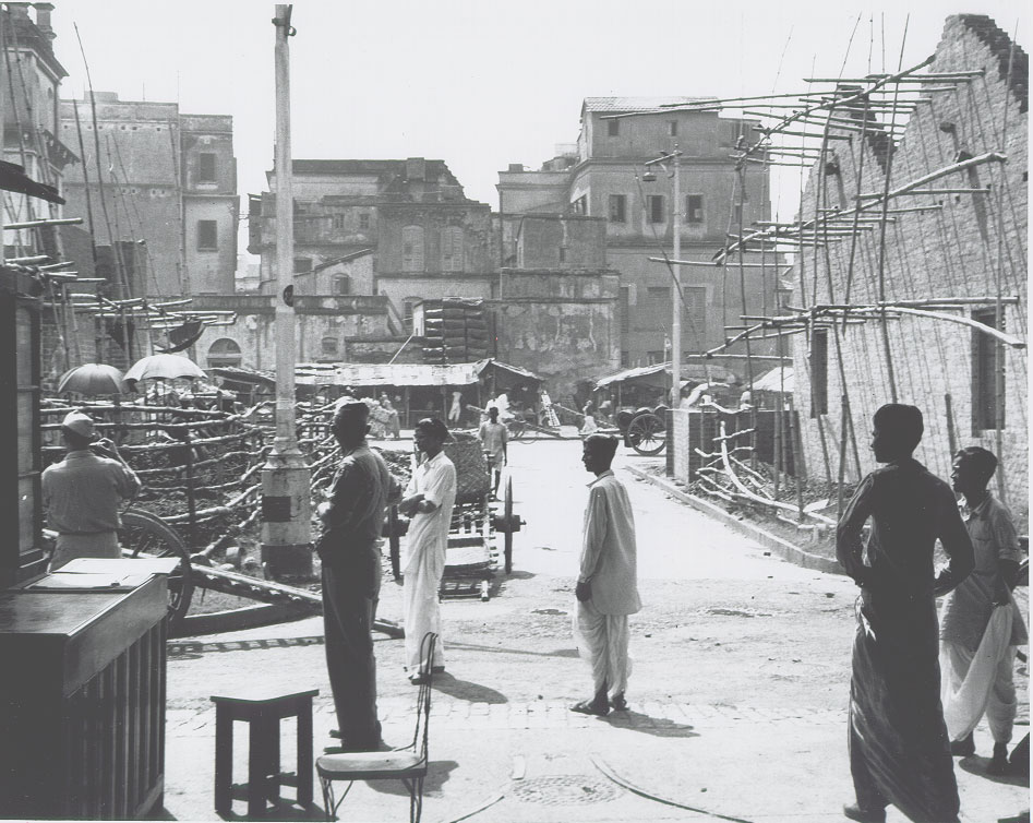 Life in Calcutta (Kolkata) - 1944 Part - 1 - Old Indian Photos