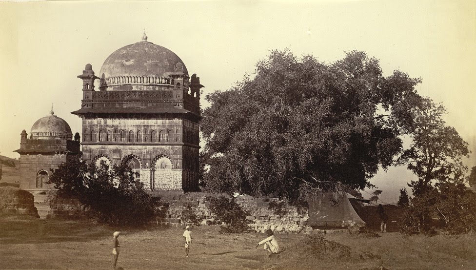 Malik Ambar's tomb - Khuldabad 1860 - Old Indian Photos
